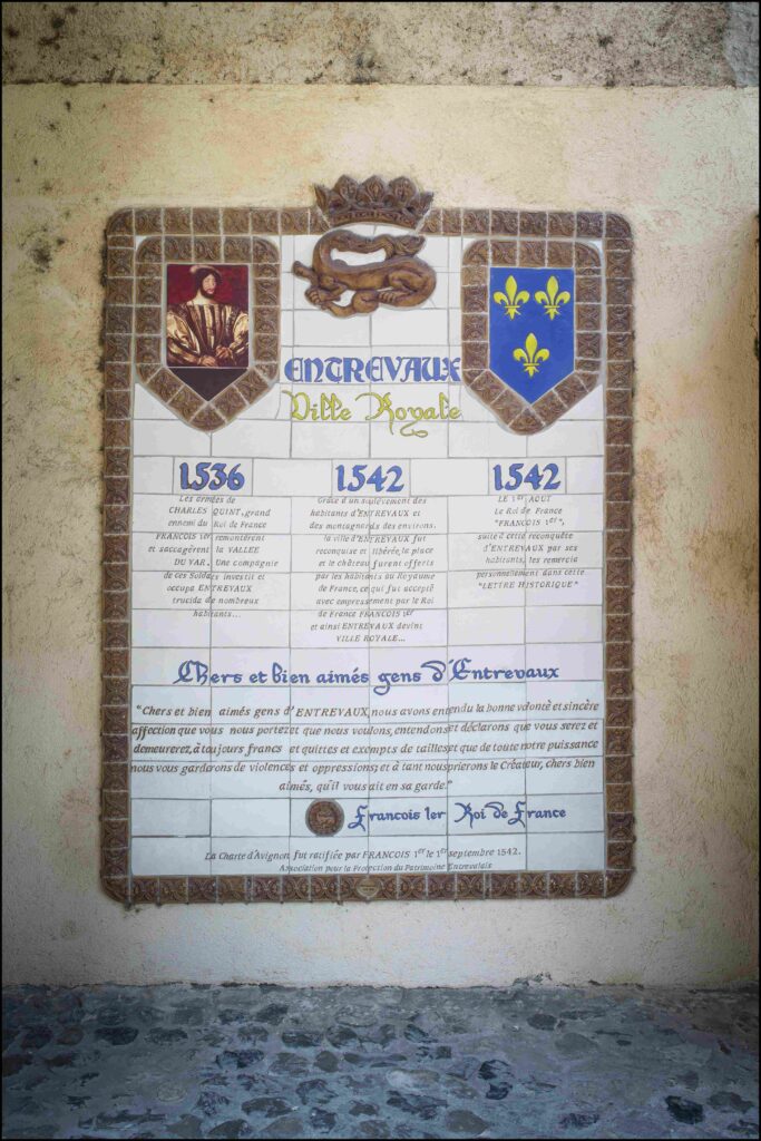 Entrevaux vient d'être classé parmi "Les Plus Beaux Villages de France ...